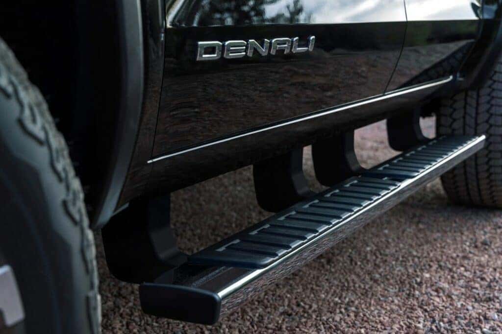 Canyon Denali Marks the Arrival of the Luxury Midsize Truck - Ewing GMC