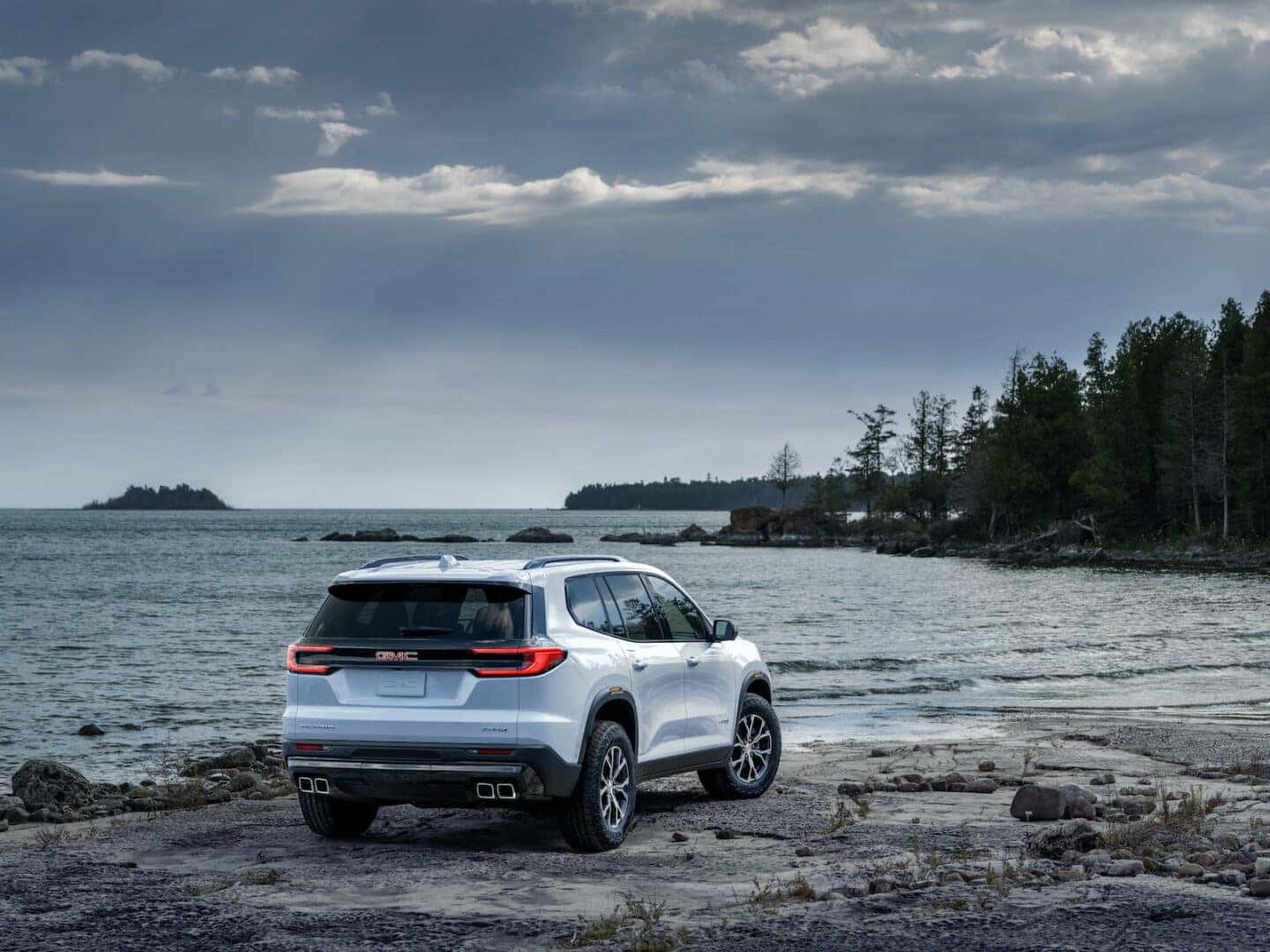 How Much Can The GMC Acadia Tow? - SUV Towing Capacity Review