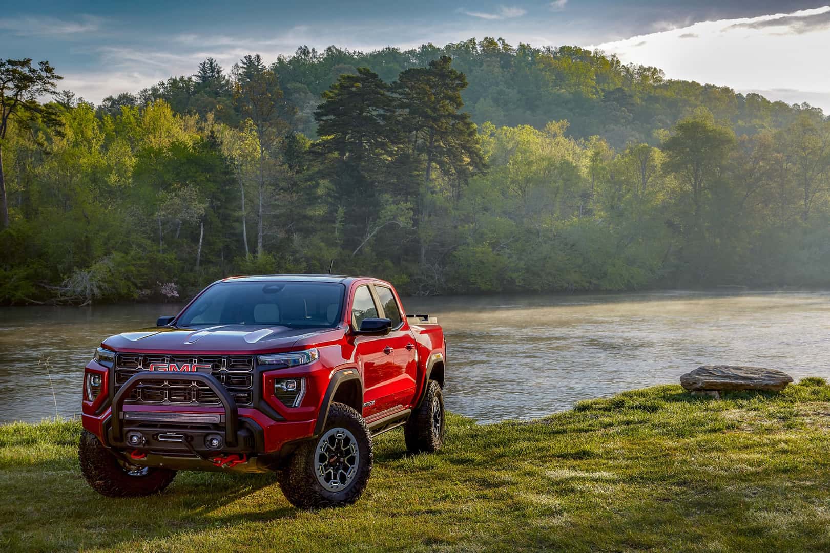 The 2025 GMC Canyon AT4X Is an Off-Road Master - Midsize Pickup