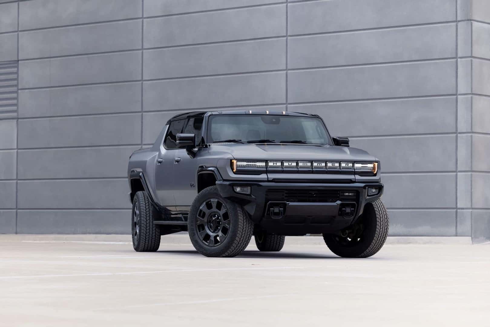 2026 GMC HUMMER EV: Advancing the Supertruck - EV Pickup Truck