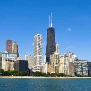 The Best Chicagoland Downtowns for Your Next Day Trip | Land Rover ...
